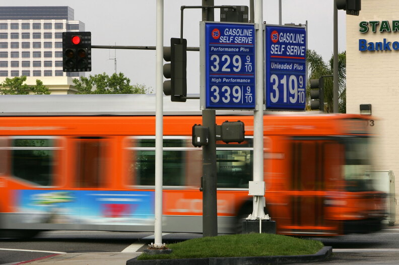 Foothill Transit shares their roadmap with Metro on going green | LAist