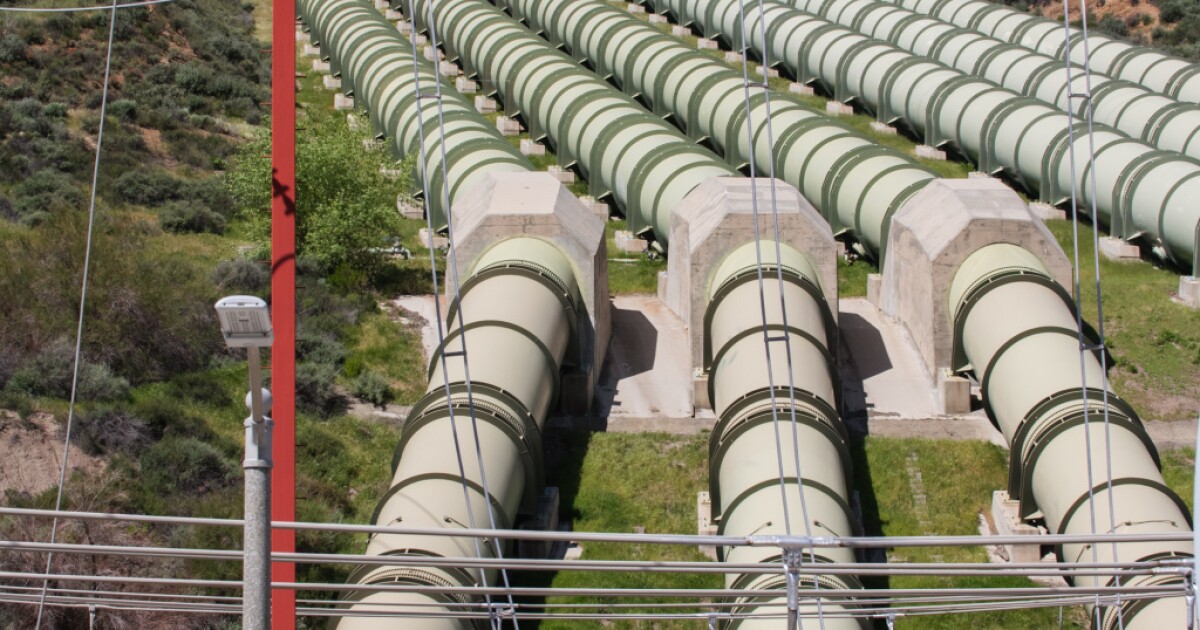 How Ladwp Uses Two Lakes To Store Energy Like A Giant Battery Laist