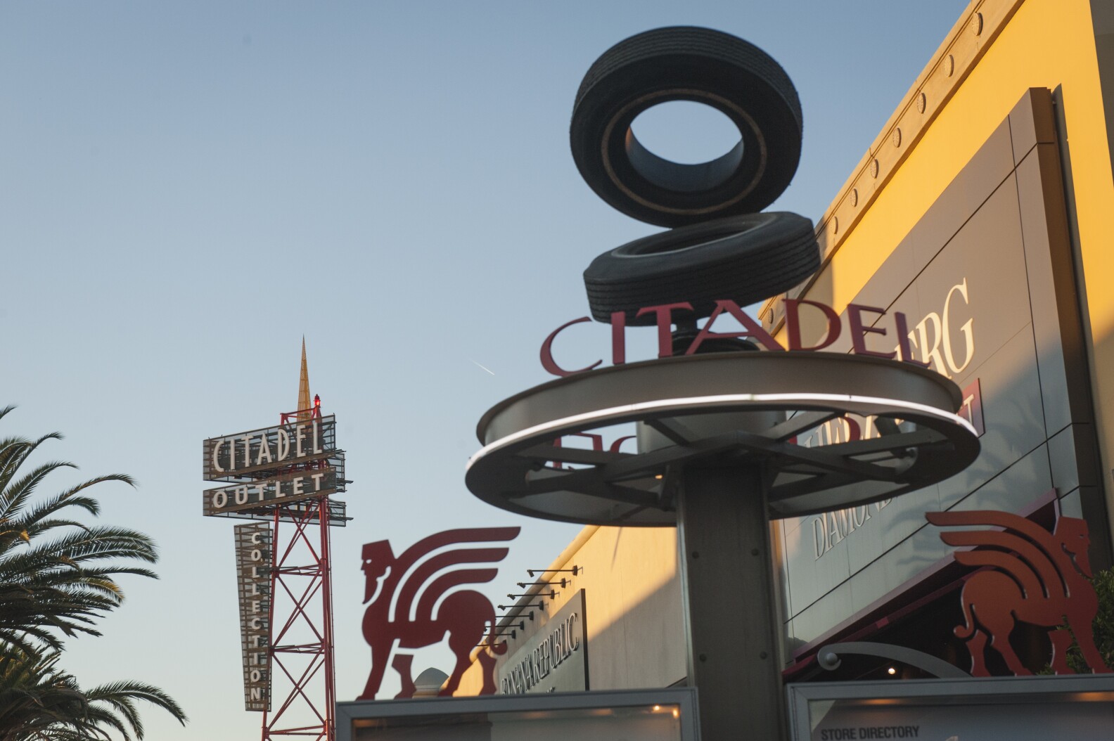 Why LA’s Citadel looks like an ancient Assyrian palace | LAist