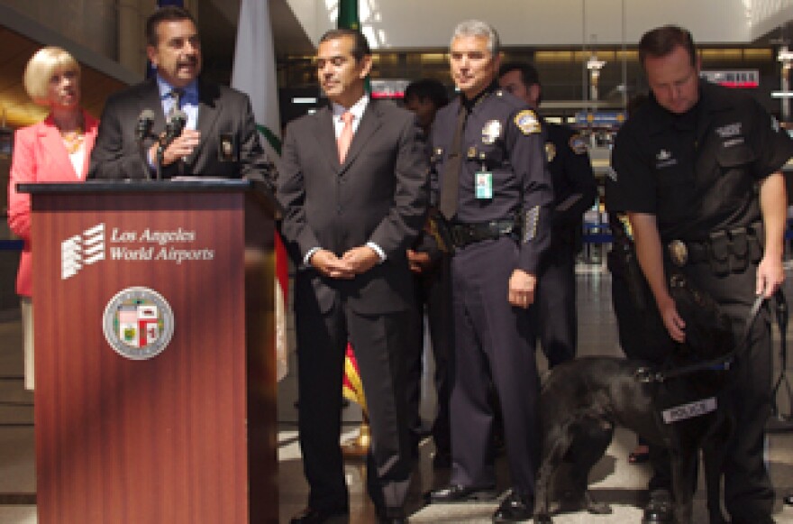 New canine team to sniff out explosives on the beat at LAX | LAist