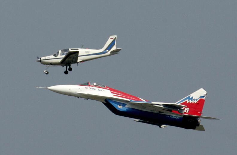 Pilotless planes are coming, how will the airline industry respond? | LAist