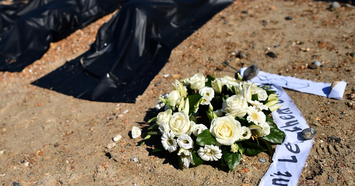 Europe’s refugee crisis and the ethics of posting photo of dead Syrian ... Europe’s refugee crisis and the ethics of posting photo of dead Syrian ...