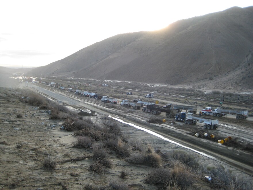 Highway 58 set to reopen Thursday following mud flow closure | LAist