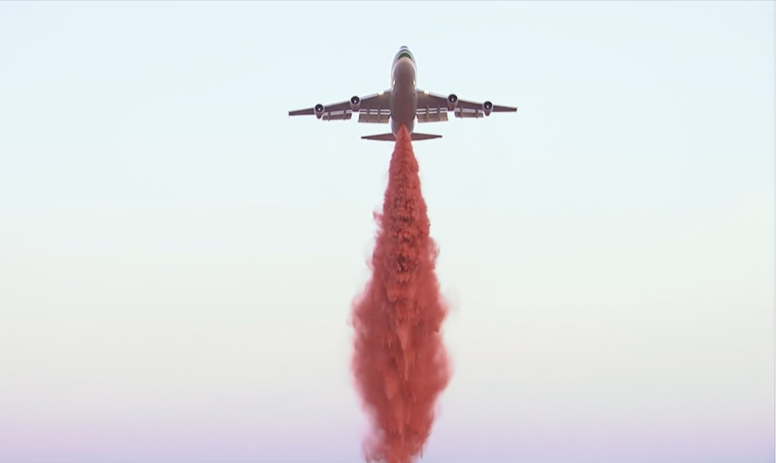 A 747 SuperTanker has joined Cal Fire to battle fires | LAist