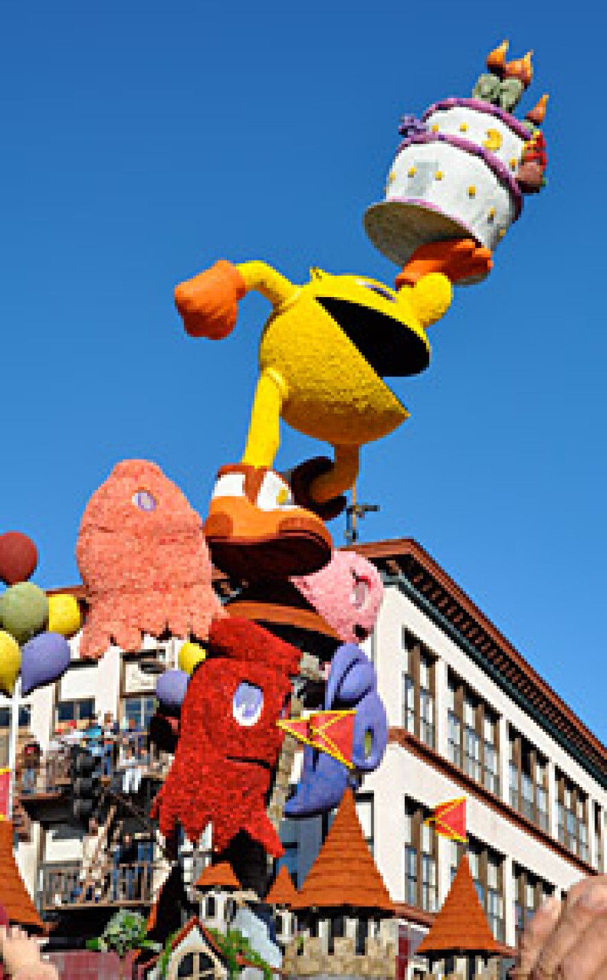 Glitches and Glitter: Rose Parade 2011 in the books | LAist