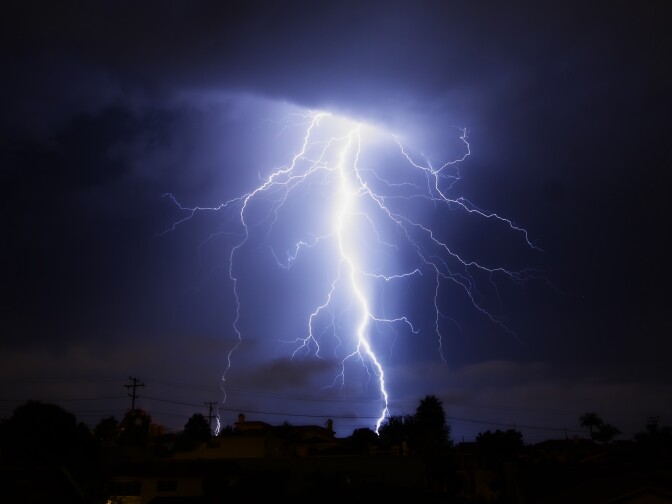 coolest lightning strikes