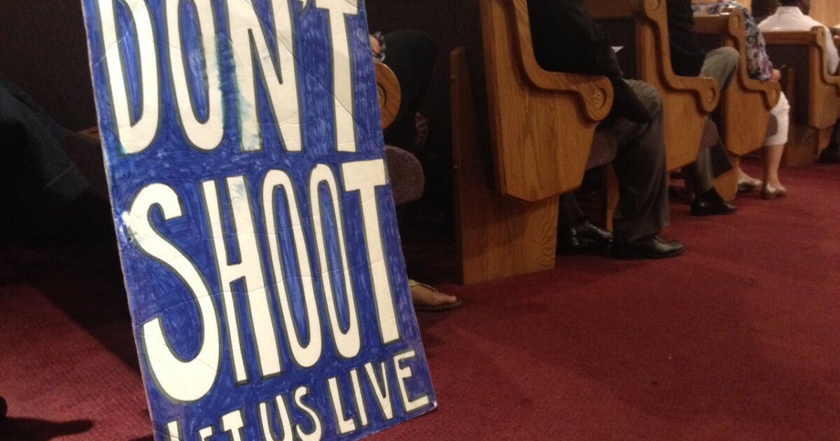 Ezell Ford shooting draws comparisons to police shooting of Michael Brown | LAist