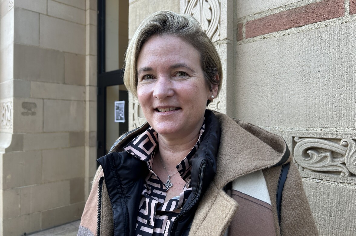 Instead of banning AI, this UCLA literature class embraces it | LAist