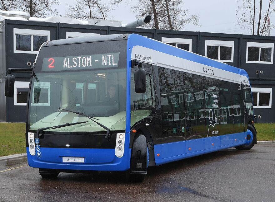 Southern California schools get $9 million for battery-powered buses ...