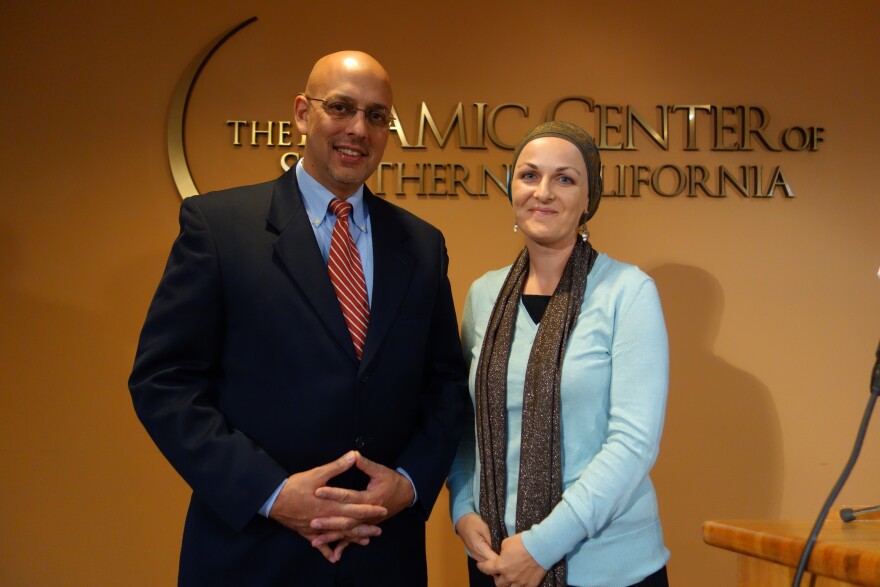 Paris attacks: Local Muslims unite to speak out against terrorism | LAist