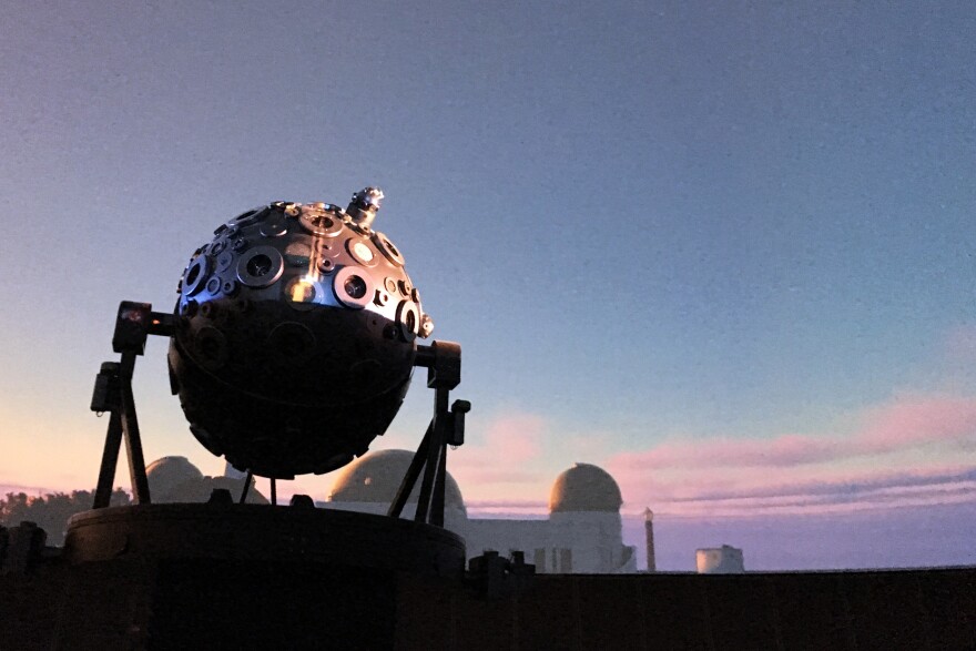 Upgrade helps stars shine even brighter at Griffith's planetarium | LAist