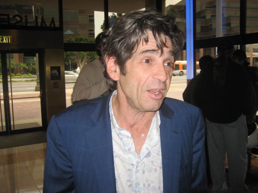 SAG leaders look for unity | LAist