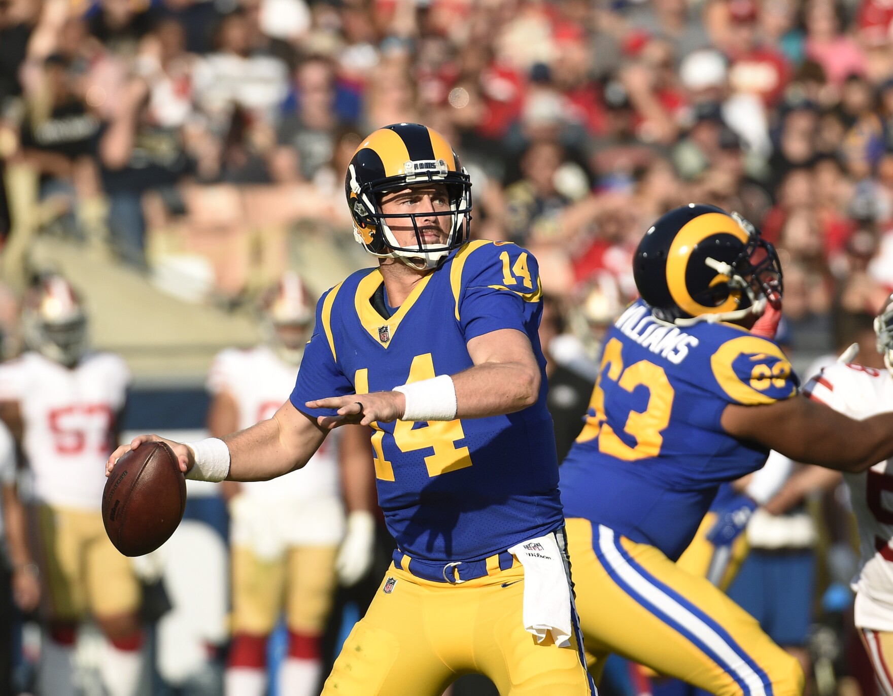 Everything you need to know to get to and park at LA Rams games | LAist