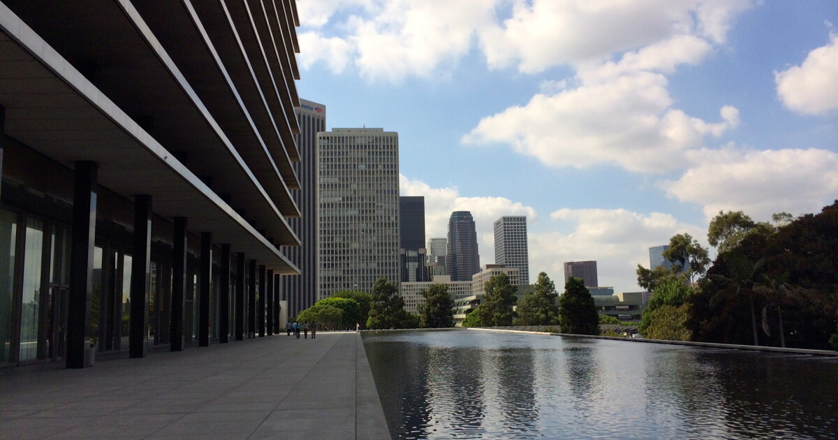 Why does the LADWP building have a giant reflecting pool in the middle ...
