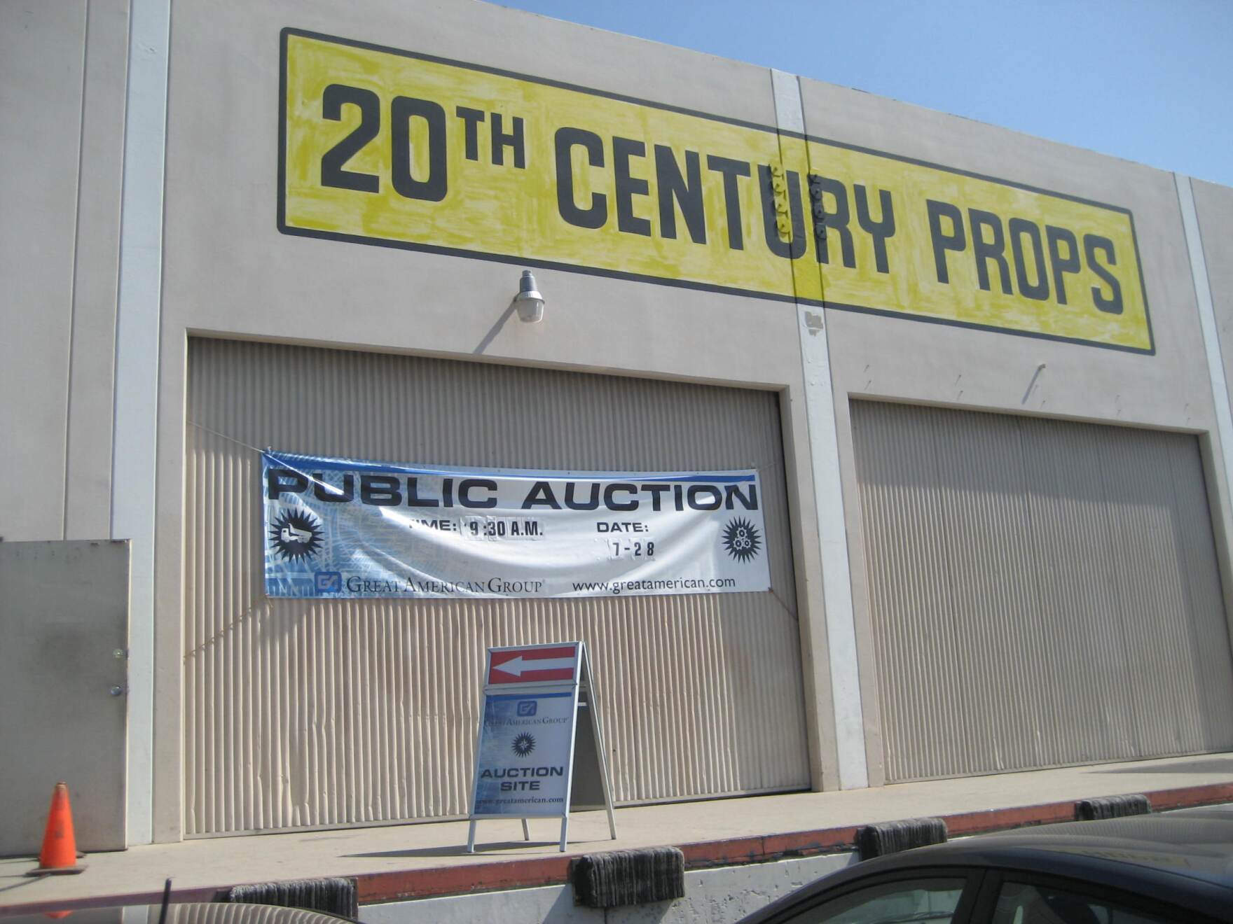 Major prop shop auctions inventory before closing | LAist