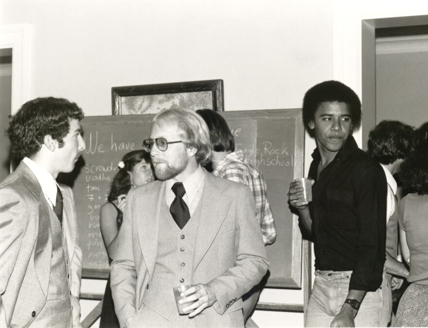 How Nelson Mandela transformed student Barack Obama's politics in LA ...