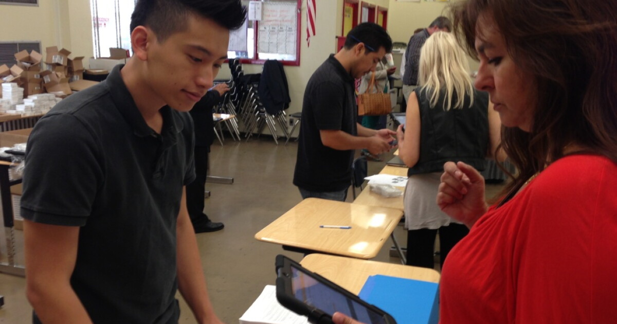 iPad training for 1500 teachers in LA Unified begins this week | LAist