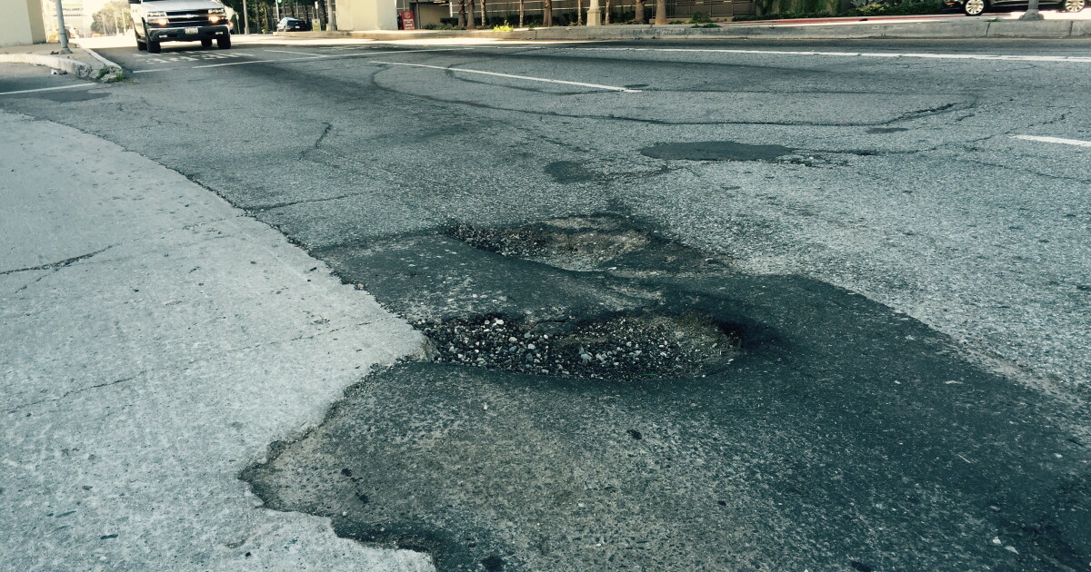 How to report LA potholes, file claim for car damage | LAist