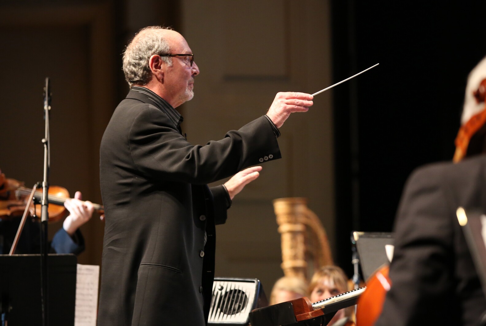 How 'X-Files' composer Mark Snow accidentally created the show's iconic ...