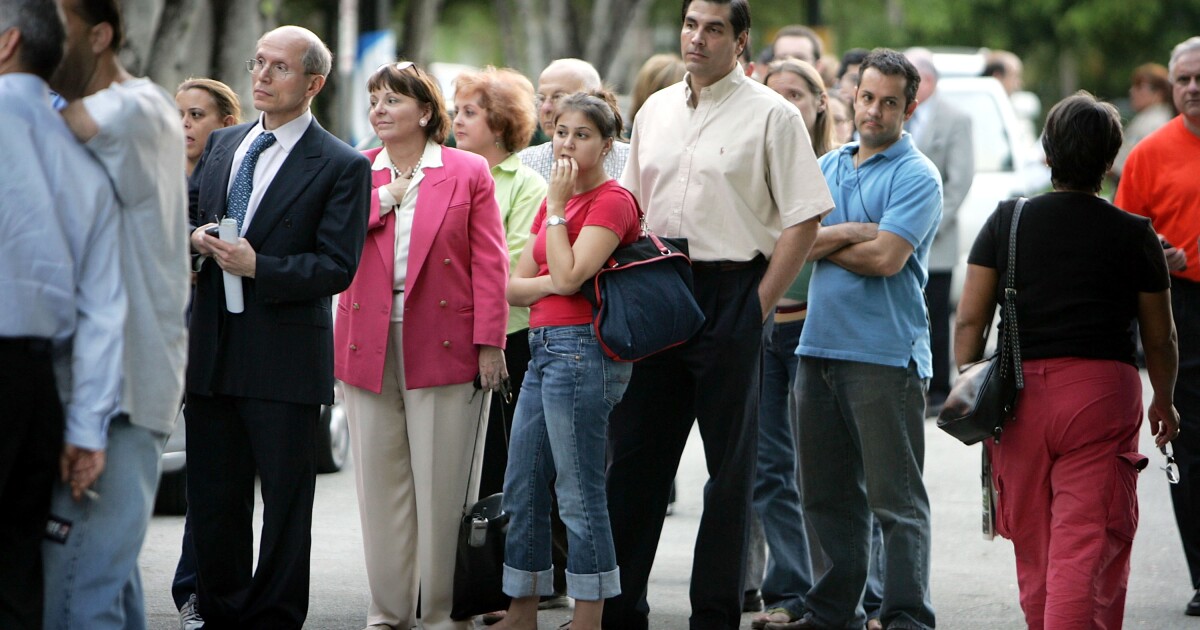 ‘Queue’ the eye-rolling: Danish study finds serving last person in line ...