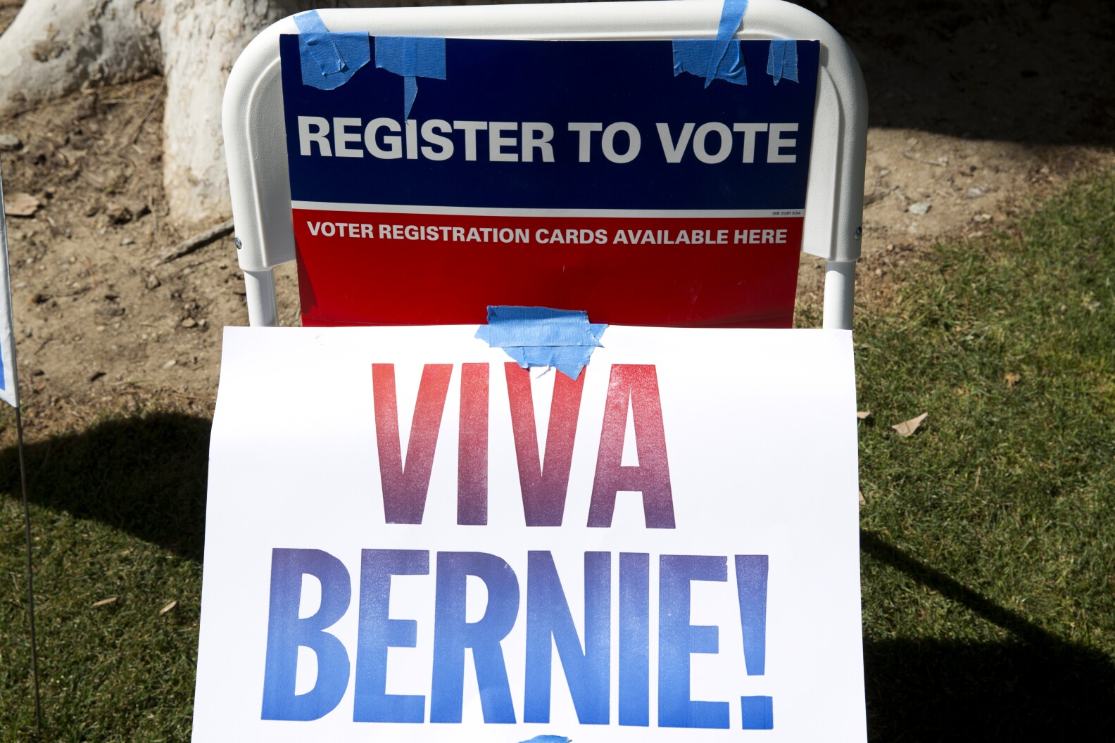 Making California’s communities of color ‘Feel the Bern' | LAist
