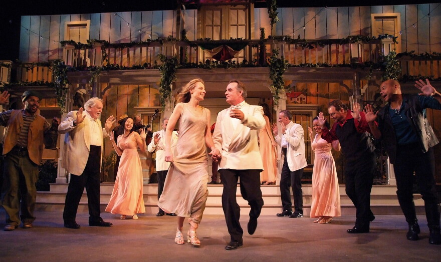 Lyle Lovett performs in Shakespeare's 'Much Ado' | LAist